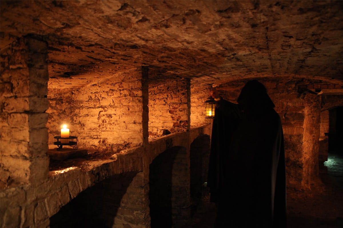 Ghostly Edinburgh Underground Vault Tour for Two | Virgin Experience Days