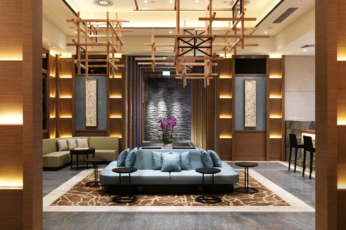 Plaza Premium Lounge Experience with a Glass of Prosecco for Two at ...