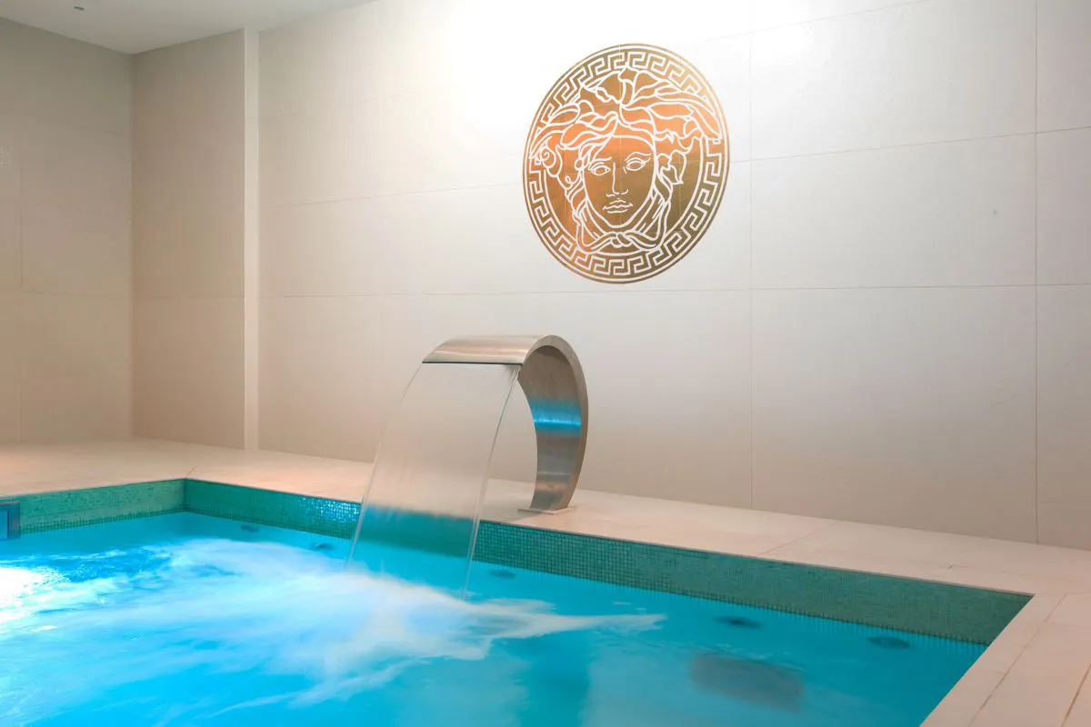 Spa Relaxation With Treatment And Bubbly For One At The 5 Montcalm Spa Relaxation With Treatment And Bubbly For One At The 5 Montcalm
