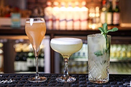 Cocktail Making Classes & Experiences You'll Love