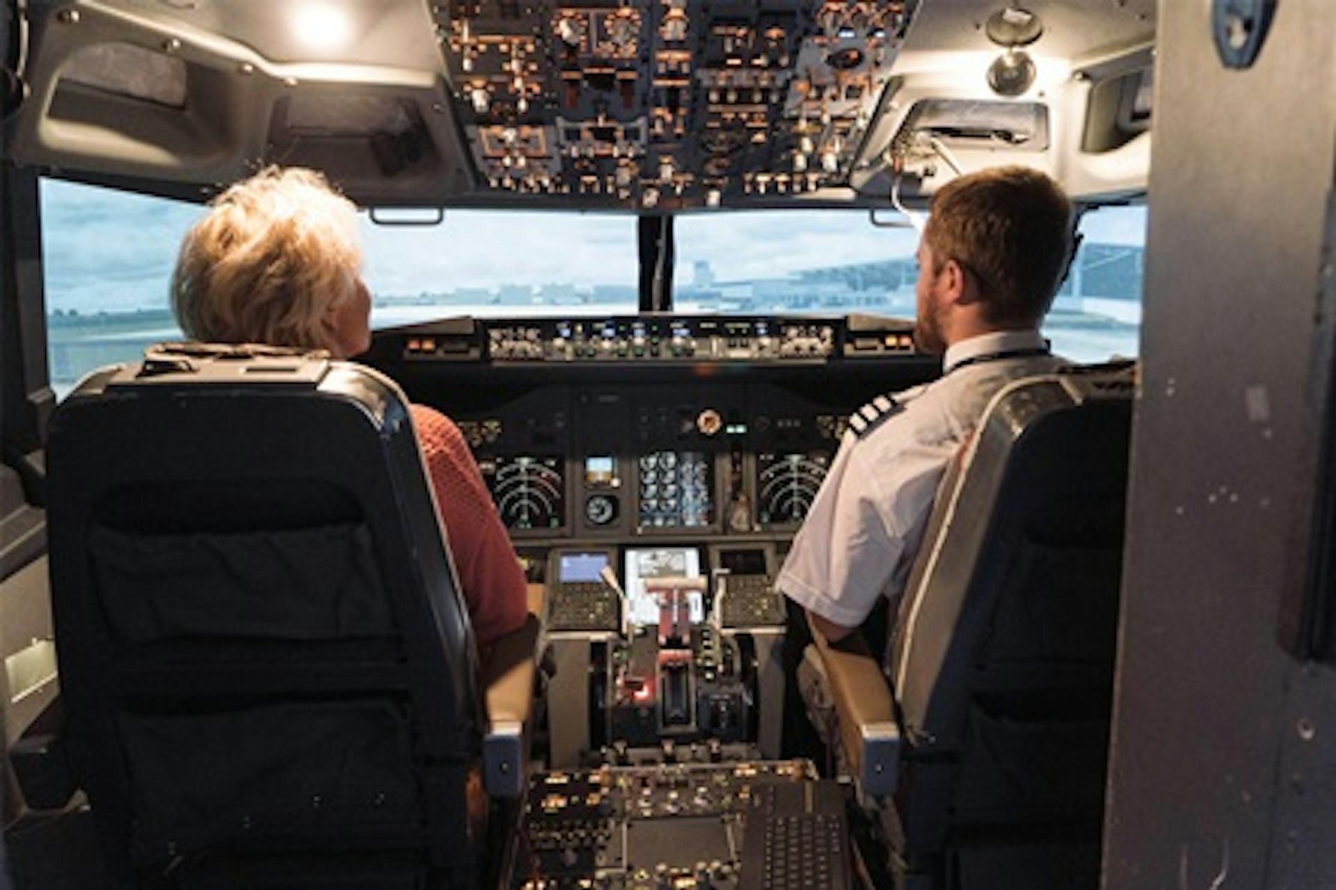 Boeing 737 Flight Simulator Experience | Virgin Experience Days