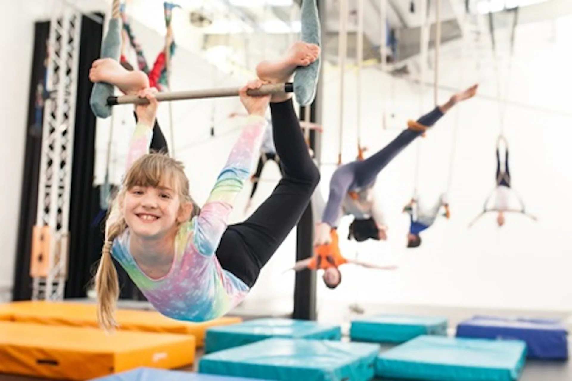 Junior Static Trapeze Taster Class at Aerial Circus School - Virgin ...
