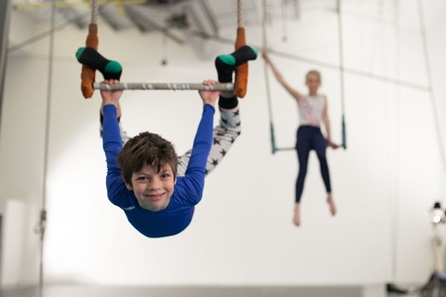 Junior Static Trapeze Taster Class at Aerial Circus School - Virgin ...