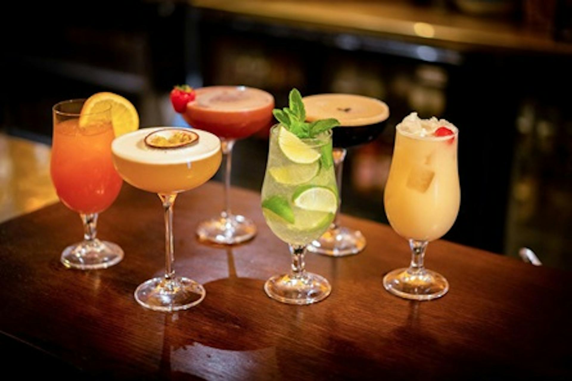 Mixed Case of 12 Handcrafted Cocktails from Tapp'd - Virgin Experience Days