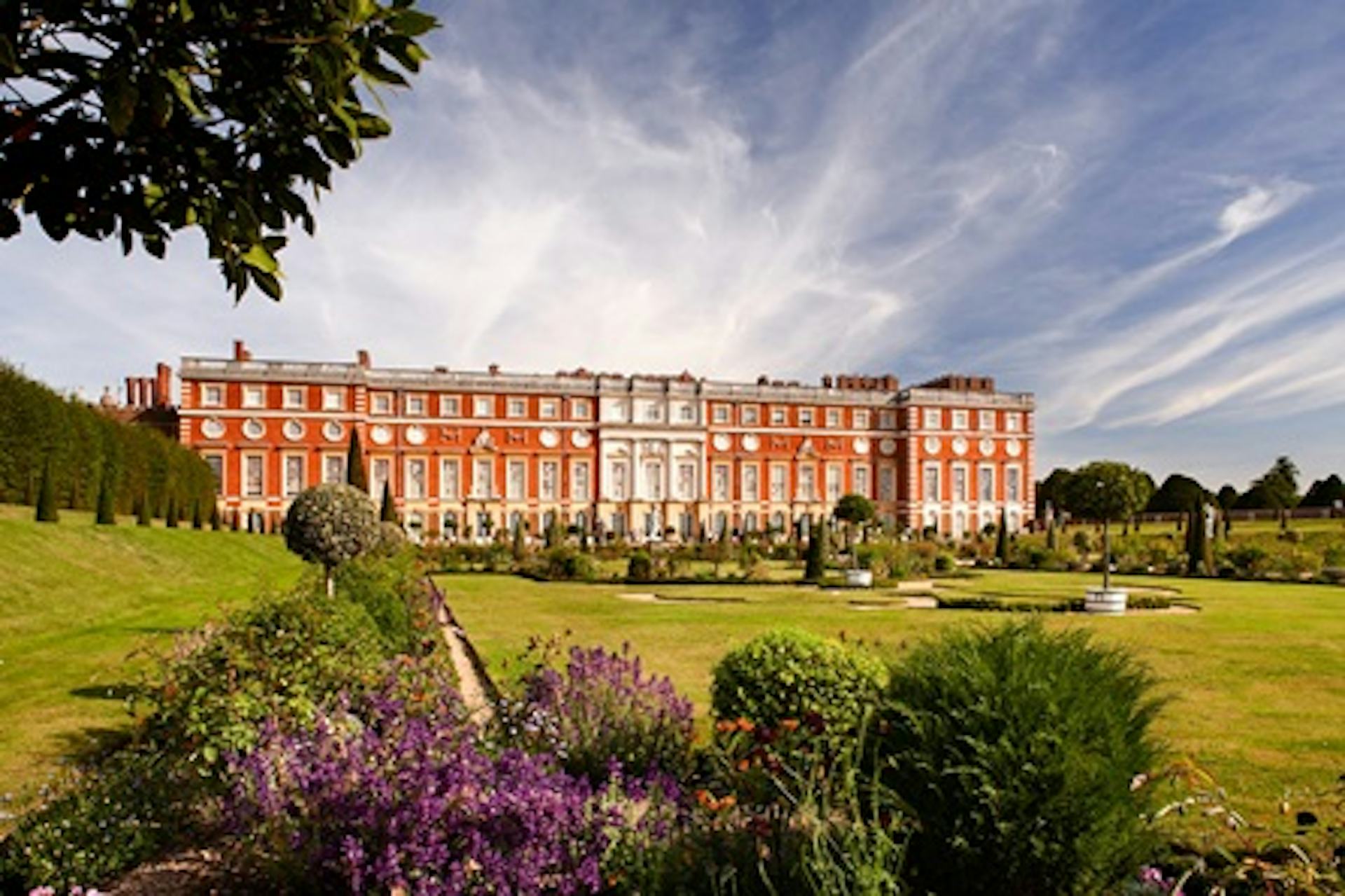 Visit to Hampton Court Palace with Thames River Cruise from Central ...