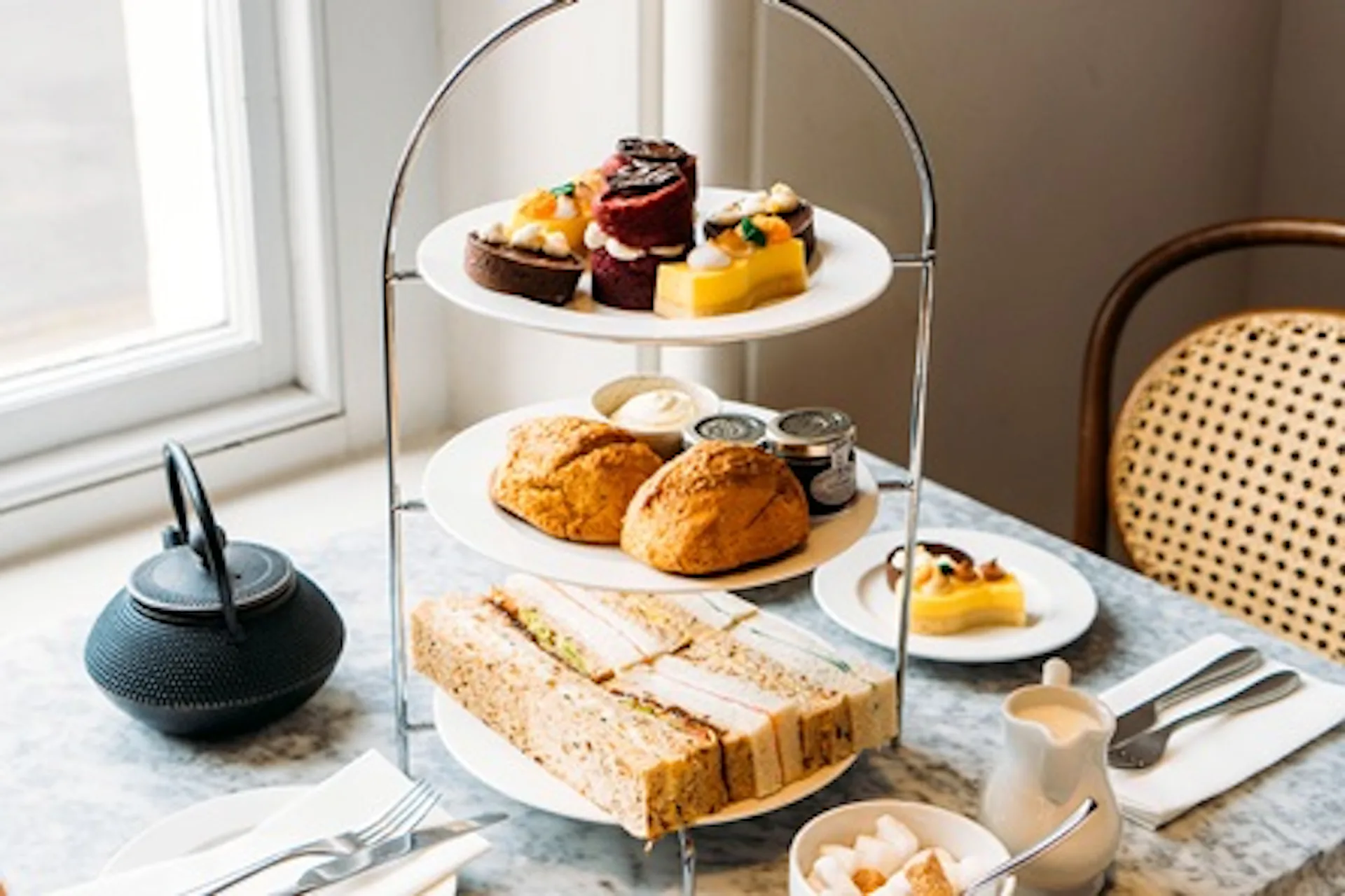 Kew Gardens Afternoon Tea - Botanical Gardens For Two | Virgin ...